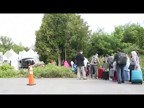 Canada's Famous Migrant Border Crossing