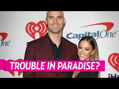 Jana Kramer Appears To Have Deleted Photos of Mike Caussin on Instagram