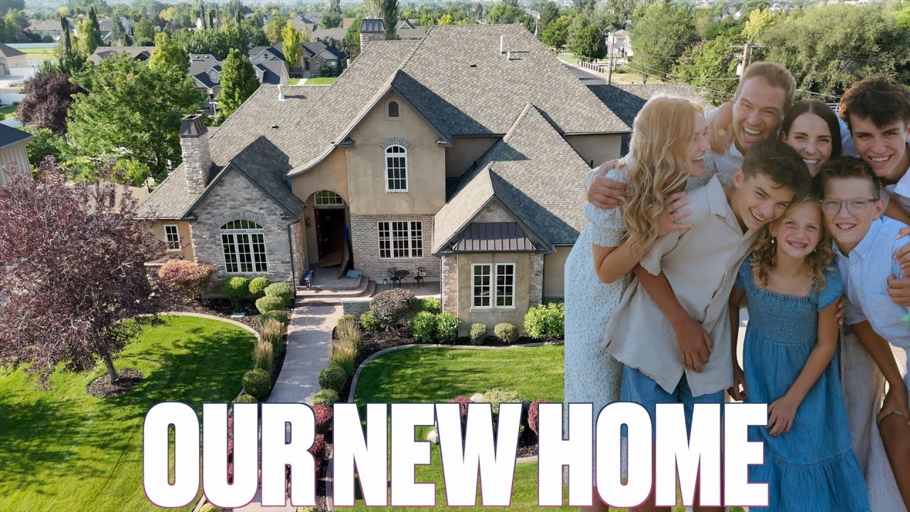 WE ARE MOVED IN | THE FIRST NIGHT IN OUR NEW HOUSE!