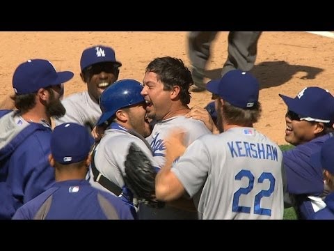 LAD@PHI: Beckett superb, hurls first career no-hitter