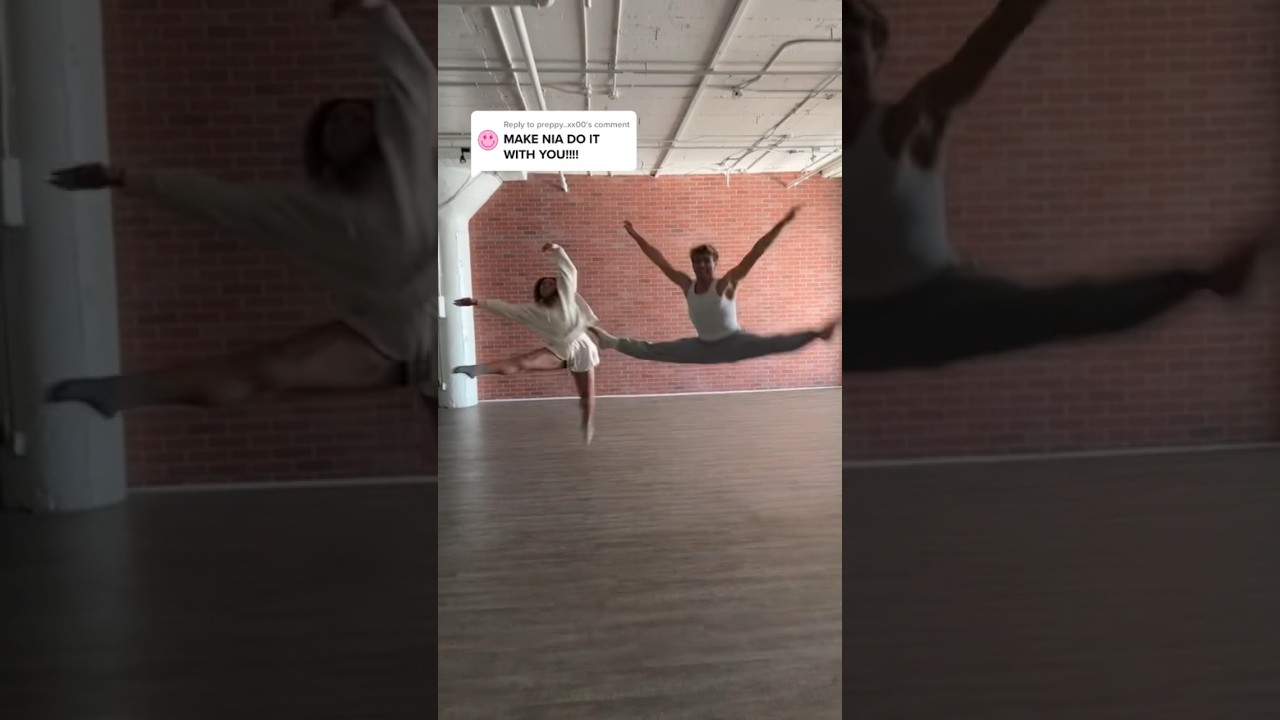 turning with queen @NiaSiouxFrazier 🤍 #dance #turnchallenge #dancemoms