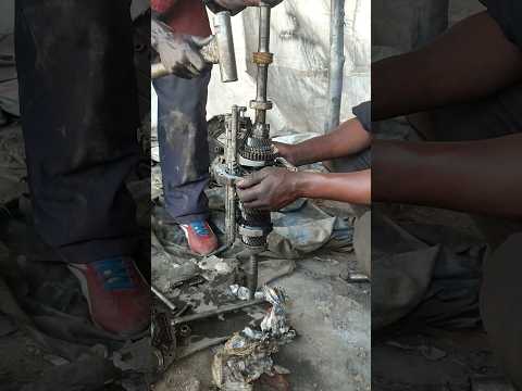whats is this common problem and failure of nissan gear box? #gearbox
