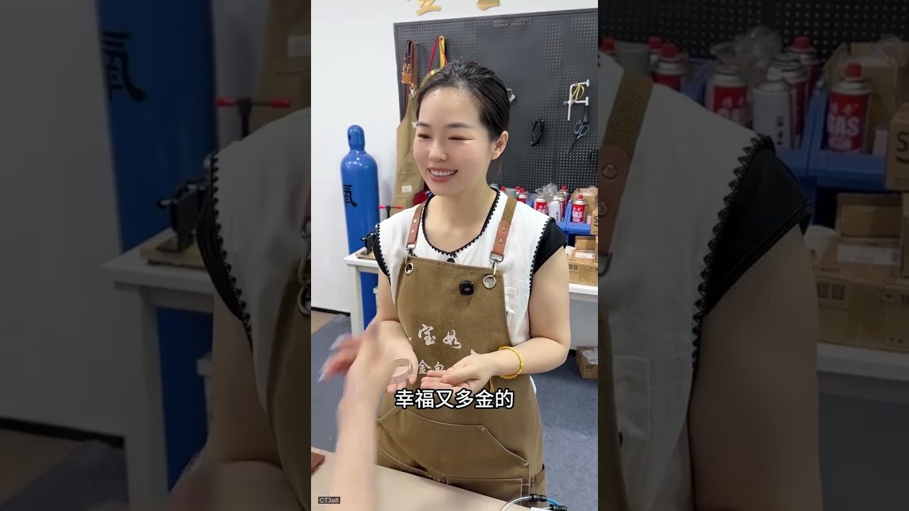 Chinese Title: 粉丝的美丽赠礼，银饰闪耀，小惊喜大感动