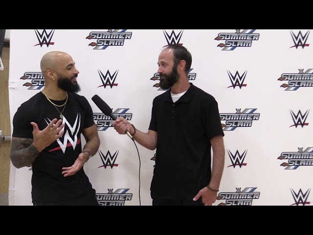 WWE: Braun Strowman seen singing karaoke during WWE hiatus