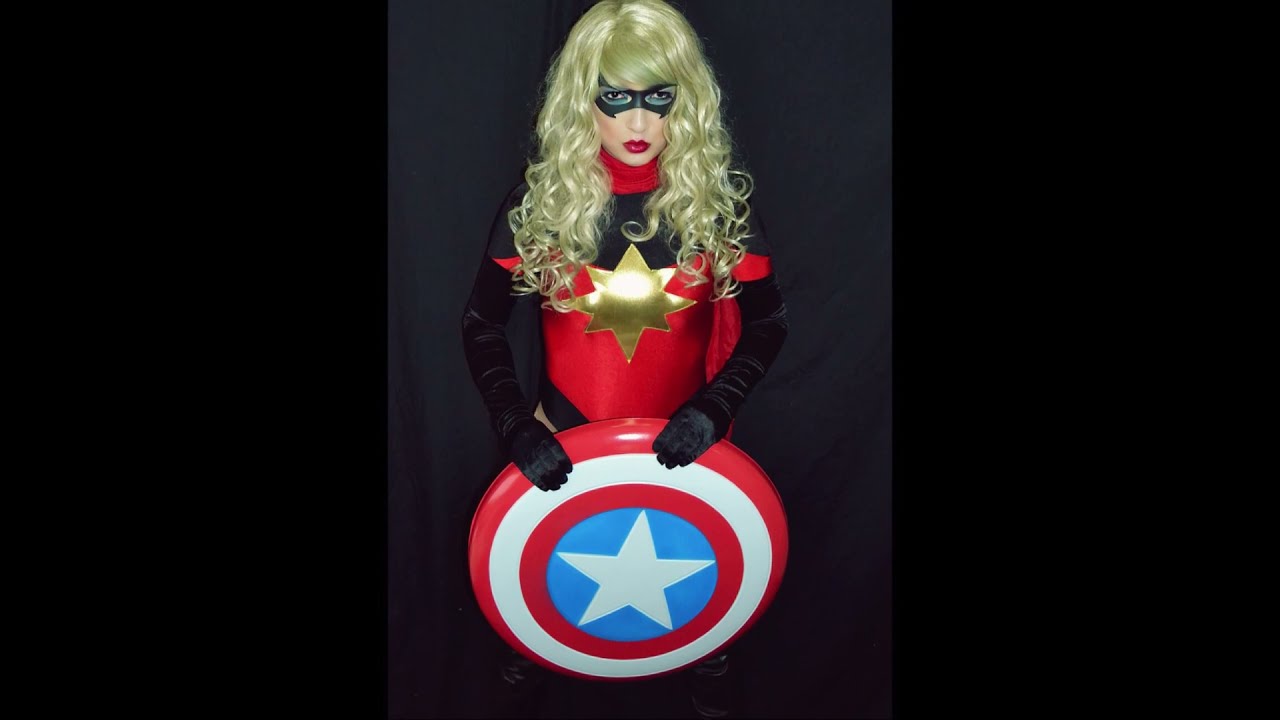 Ms Marvel and Captain Marvel Cosplay Showcase