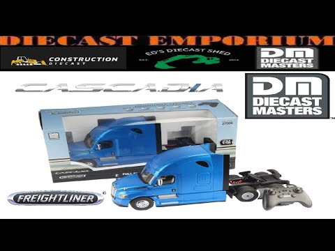 Diecast Masters Full Functioning RC Remote Control Freightliner Cascadia Tractor