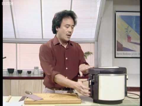 Chilli Pork Spare Ribs Part 1 - Ken Hom Cooks - BBC