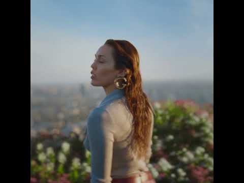 Anuncio Miley Cyrus para Gucci Flora