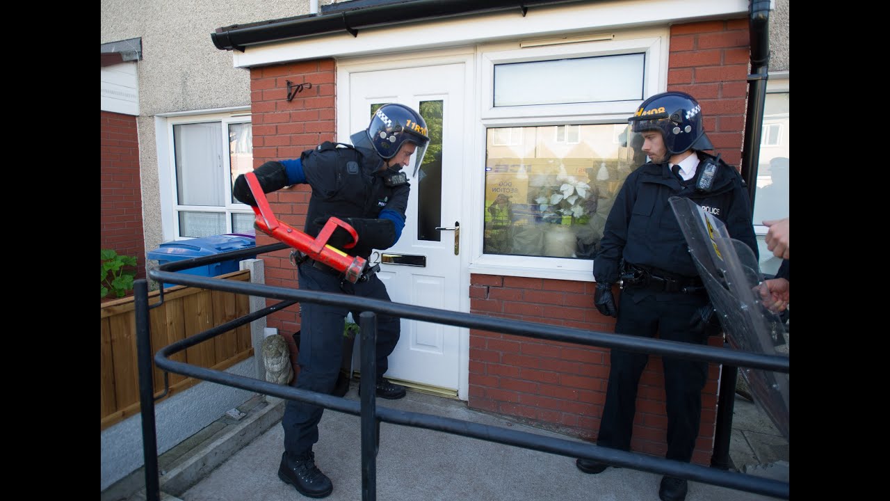 Toxteth crime gang plotted to gun down cops in deadly battle for ...