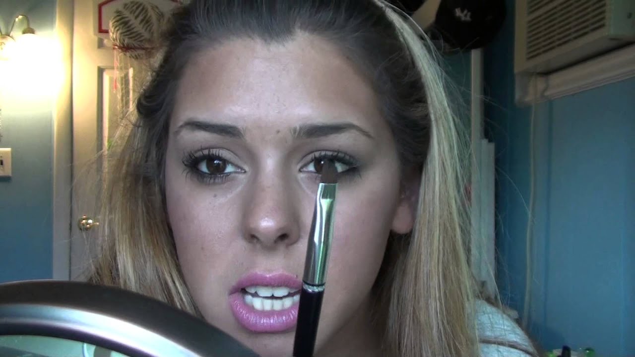 Dramatic Makeup Tutorial using MAC Viva Glam Nicki Minaj