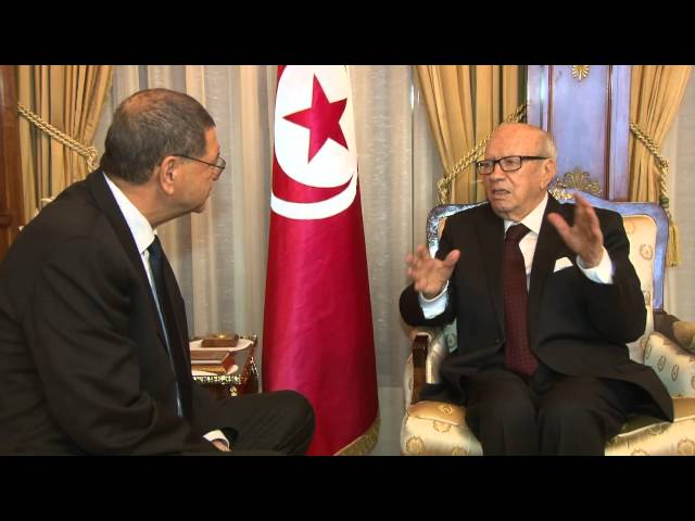 Essebsi reçoit Essid (Vidéo)