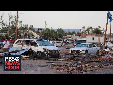 News Wrap: Tornado kills 4 in small Texas town