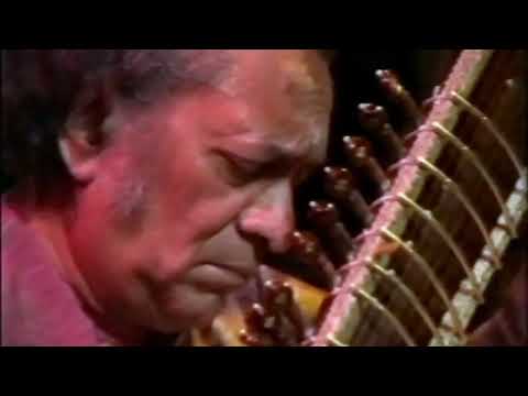 Pandit Ravi Shankar ~ Raga Charukauns. (Archival)