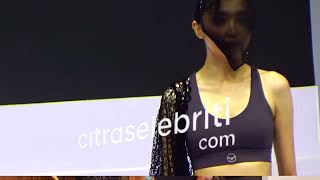 Amel Carla Tampil Kece di Fashion Show Batik Lokal, Ungkap Filosofi di Balik Setiap Pilihan ...