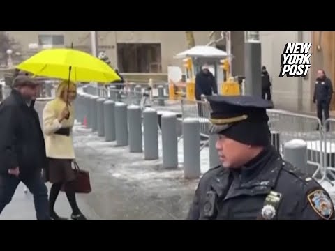 Donald Trump shows up to Manhattan federal court for E. Jean Carroll's defamation trial