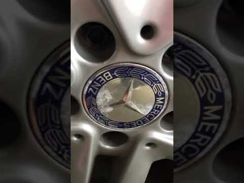 DIY installation of wheel caps for a Mersadas Benz GL450