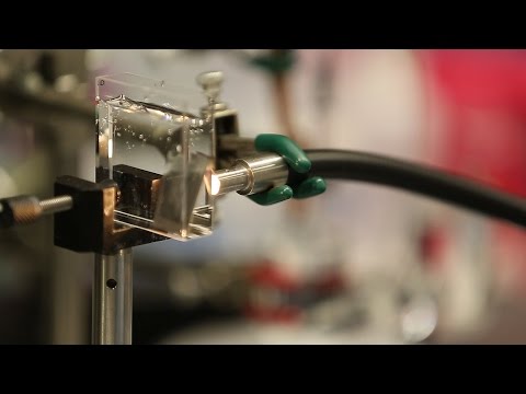 Bionic Leaf Turns CO2 Back Into Fuel