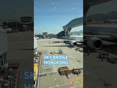 Sky Bridge connecting terminal 1✈️🛫 #ofwhongkong #skybridgehongkong
