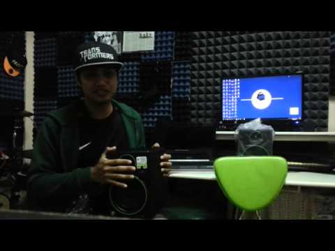 Mackie CR5BT Unboxing and First Impressions