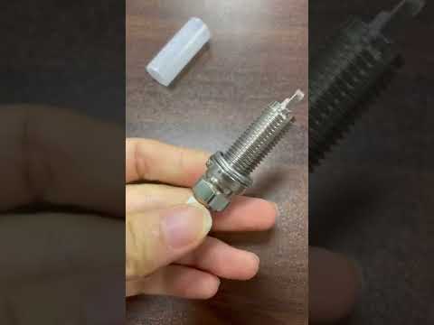 NGK DILKAR7B11 LSND car Spark Plug, made in China factory, whatsapp wechat +8617502002131