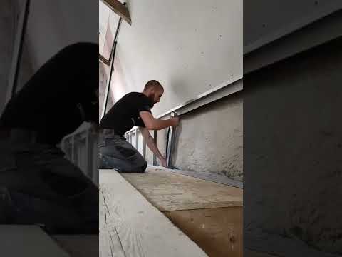 Sous bassement plaques de plâtre sur ossature métallique