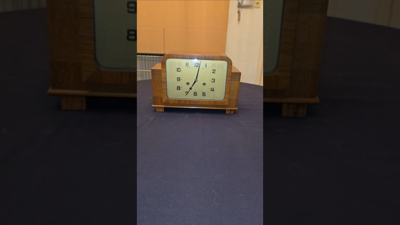 catawiki auction on 25-10-2024.  art deco mantleclock.  around 1920