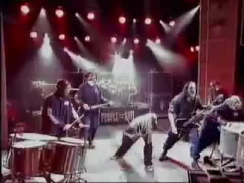 9 Musicians With The Craziest On-Stage Antics | Ultimate Guitar