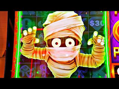 I Put $200 In A Slot Machine And WOW!