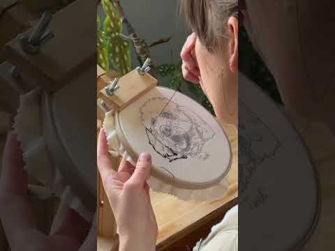 Cute custom embroidery patterns for DIY dog / pet portraits | Hannah Lamar Studio #diycrafts