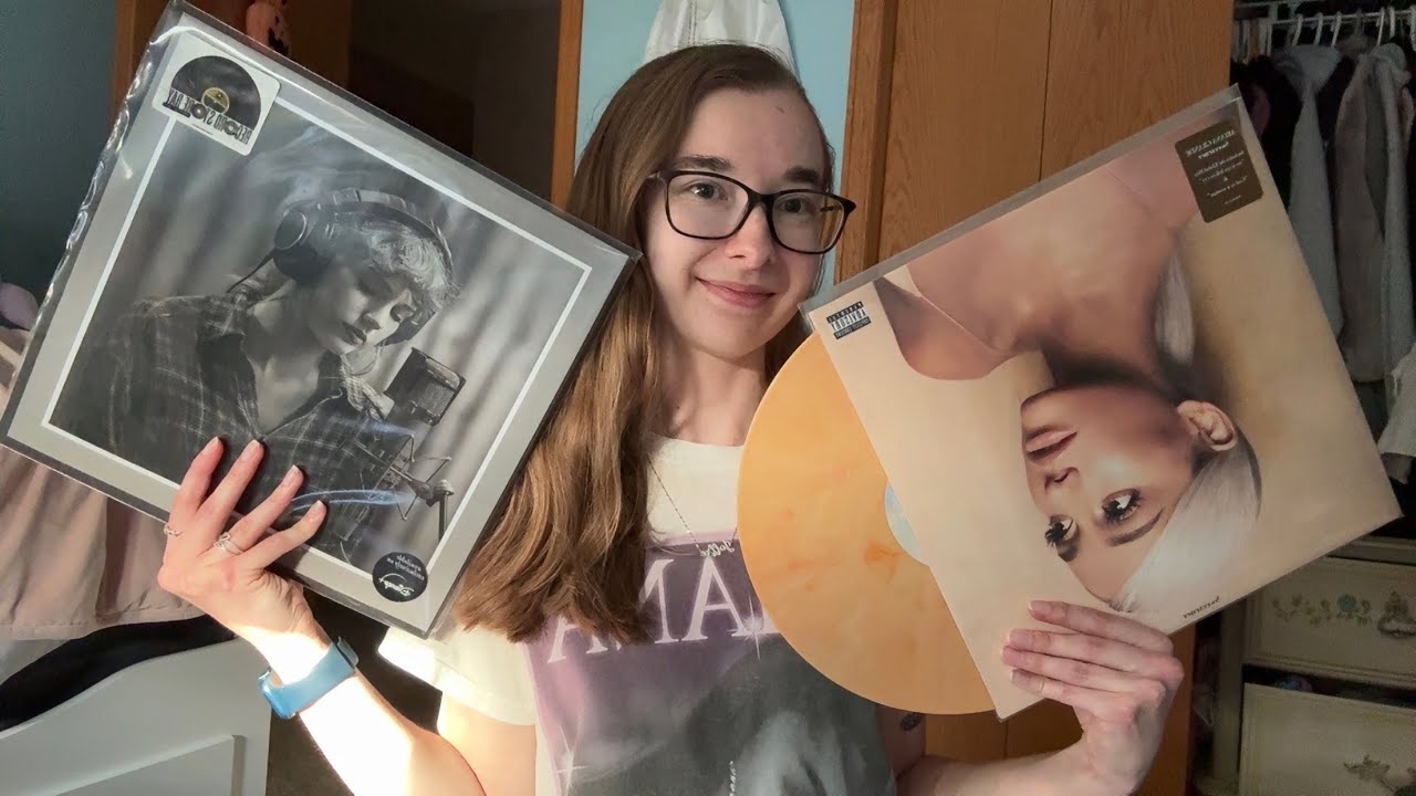 Showing You My Vinyl Collection! *Small Collection* {2025}