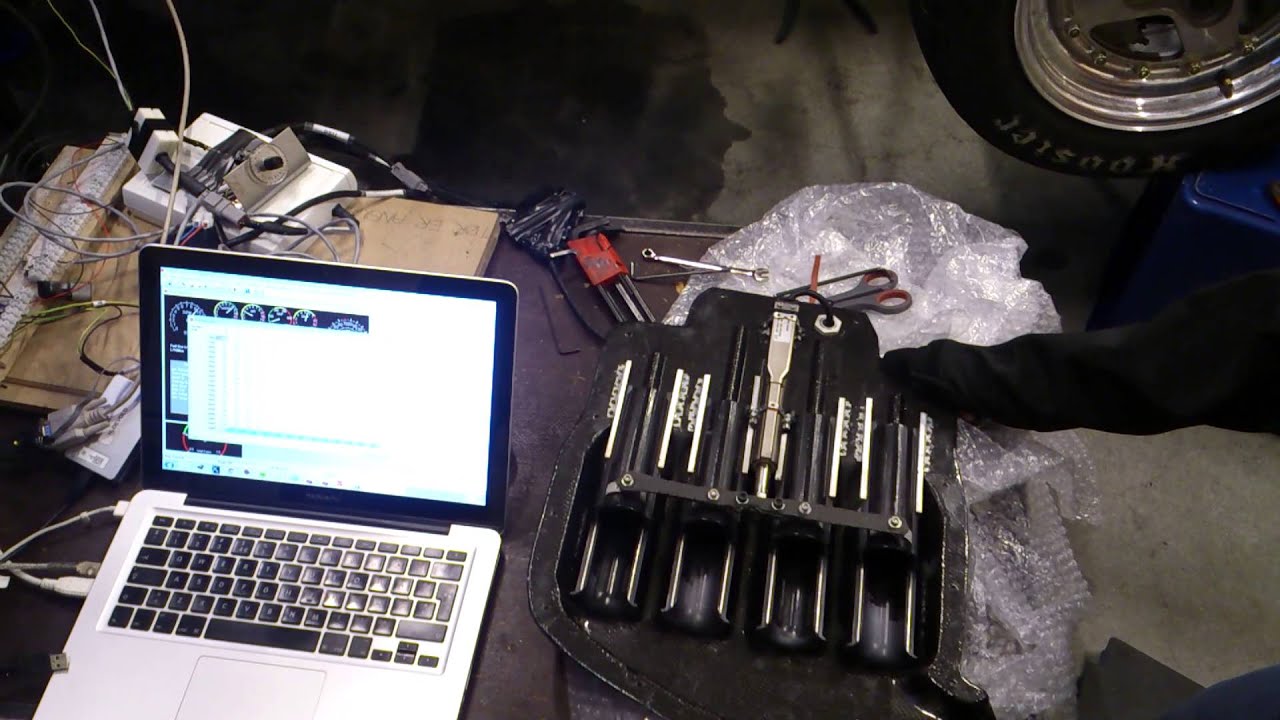Variable intake runners Revolve NTNU