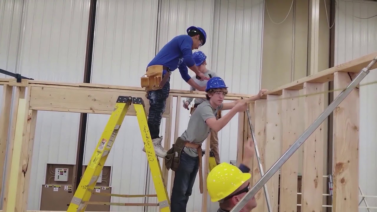 2017 11 25   CTE Academy  Carpentry