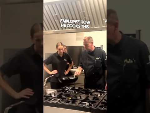 This restaurant employee made a big mistake 😂