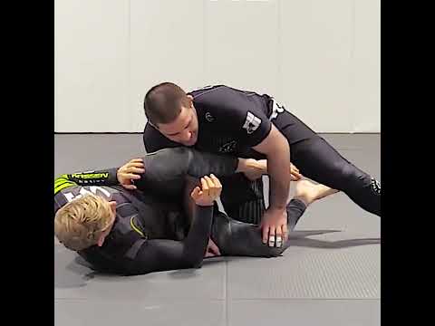 Closed Guard Jiu Jitsu Instructionals – Build a Strong Guard Game (Free ...