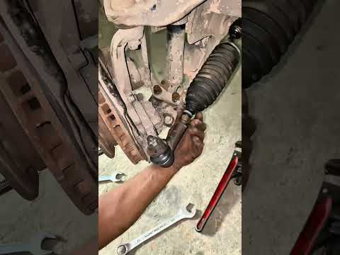 How to feed tie rod end ? #tierod #tierodend #wheelalignment #rxmechanic #fypシ゚
