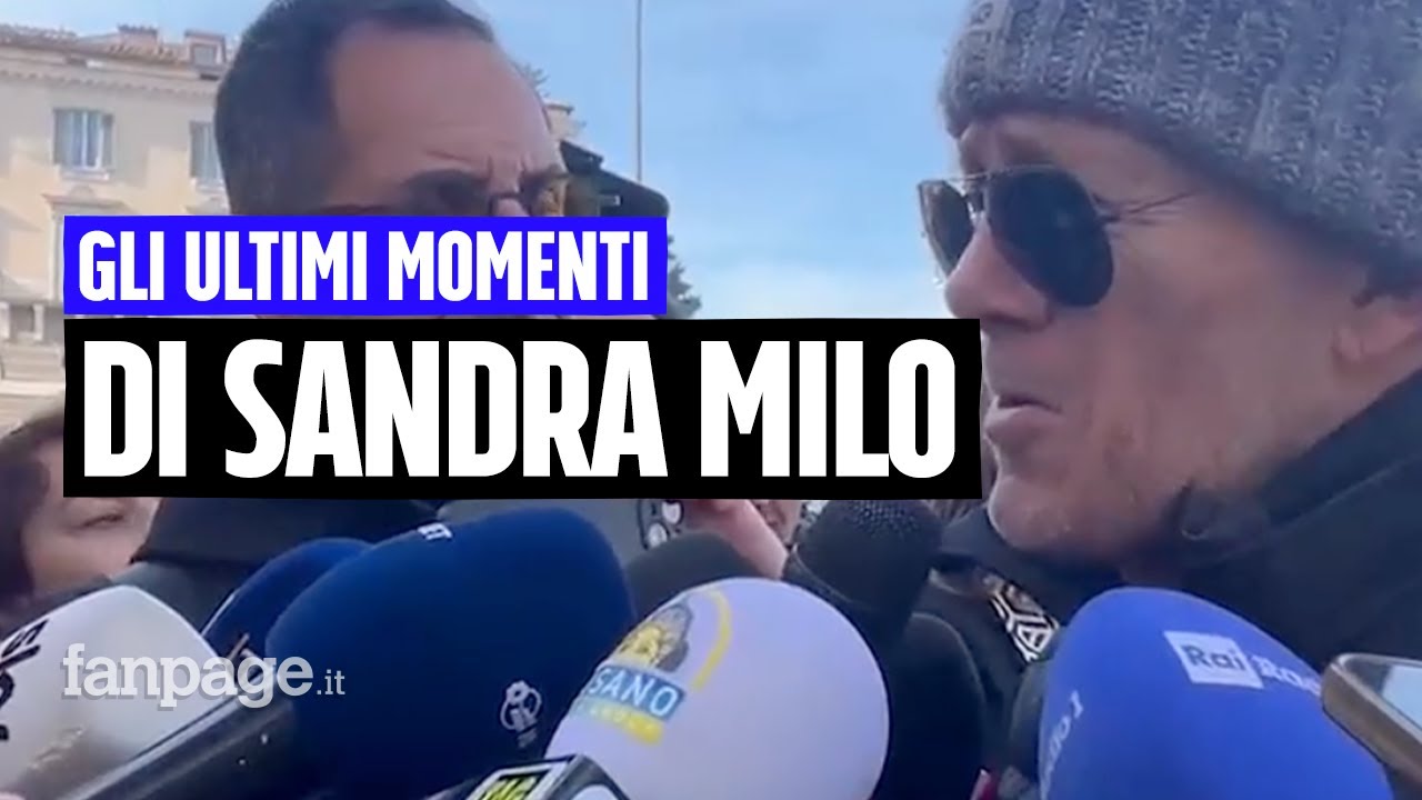 Il figlio Ciro De Lollis ai funerali di Sandra Milo: 