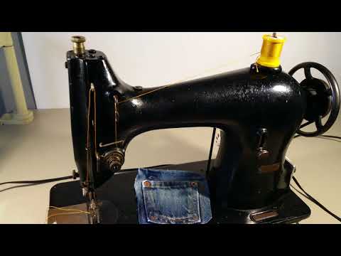 Singer 95 - 10 industrial sewing machine blue jeans