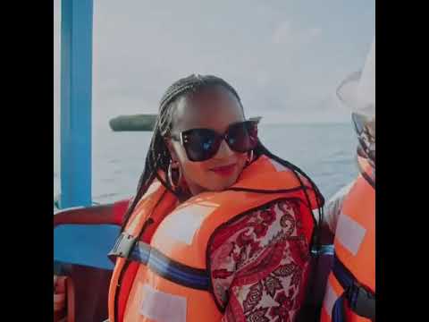 Nyashinski KENYA INANITOSHA ft magical Kenya -  song ad video