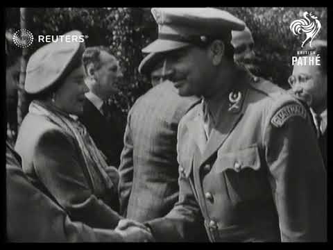 Royal family reviews Winchester and agricultural gathering (1946)