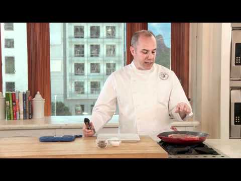 Le Creuset Signature Fry Pan - Steak
