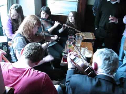 irish music, trad session in Vaughan's pub, Kilfenora PART 2