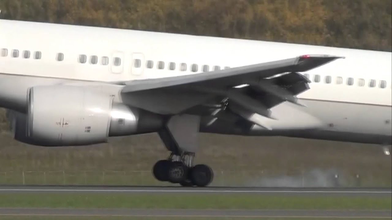Visible Fuselage Stress (757)