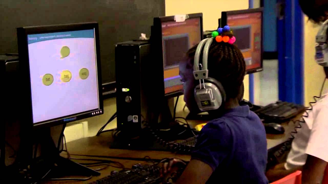 Transforming Students into Readers