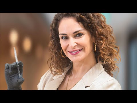 @AnasaAesthetics how to explain Botox to a patient prior to injecting their forehead #botox #lips