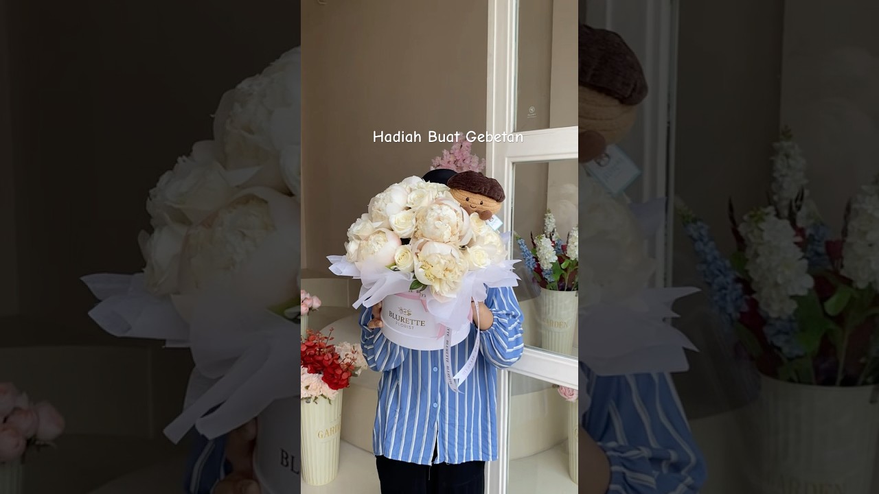 banyak ya gebetannya🙃, yang mau pesan bunga dari kita boleh whatsapp yah +6287782666447