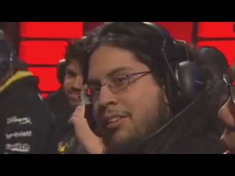 (No Spoilers) Aw, look: a young GRRM (photo taken in 1974) : r/asoiaf