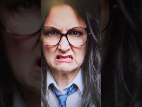 TECH SUPPORT HELL: MEGA KAREN HATES FREE SOFTWARE