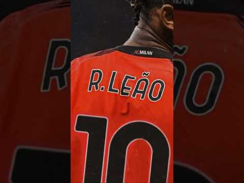 RAFAEL LEAO prende il 🔟?! TUTTI i numeri 10 della storia del MILAN 🔴⚫ | #Shorts