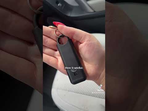 Definitely recommend getting a Birdie alarm to add to your keychain! 🖤 #alarm #keychain #safety