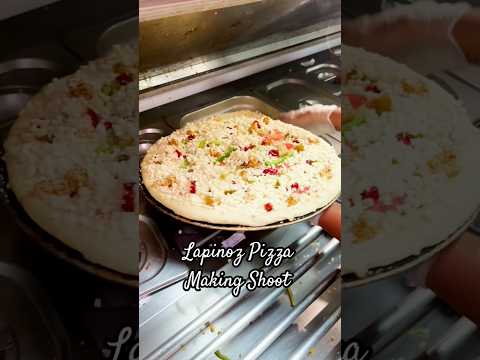 Cheese Loaded Farmville Pizza | Lapinoz Pizza Making Shoot From The Kitchen | Hungrytrip90